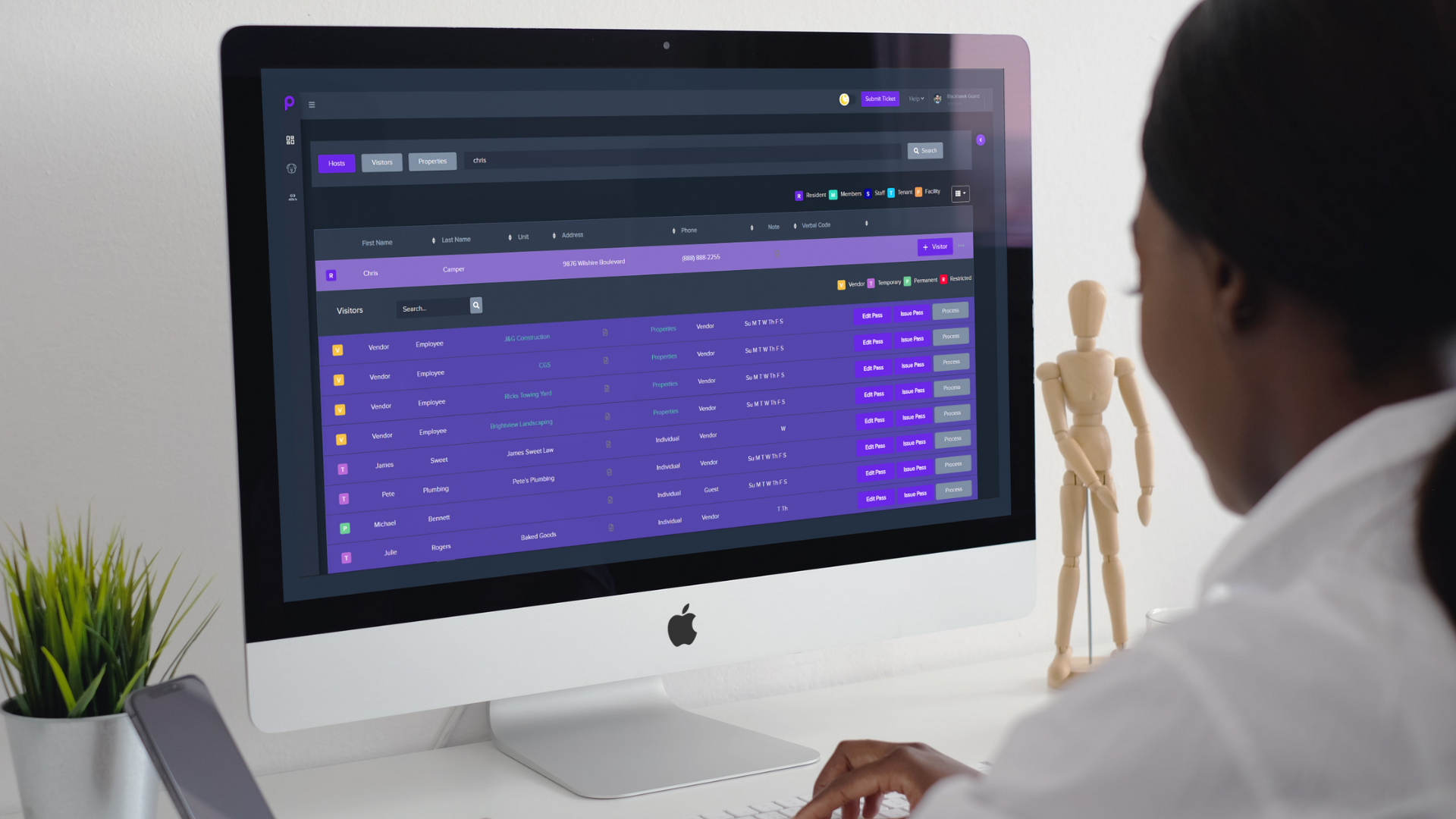 How to Choose an HOA Visitor Management System | Proptia